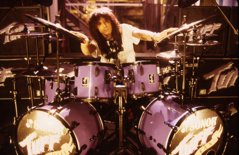 TUFF singer Stevie Rachelle Shares Director’s Concept for MTV Video “I ...